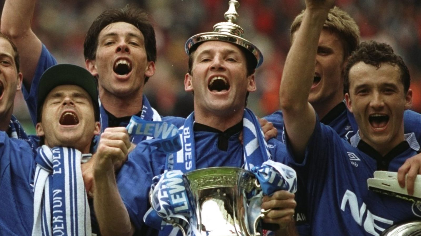 Everton's Dogs of War relived: 25 years on from 1995 FA Cup final win ...