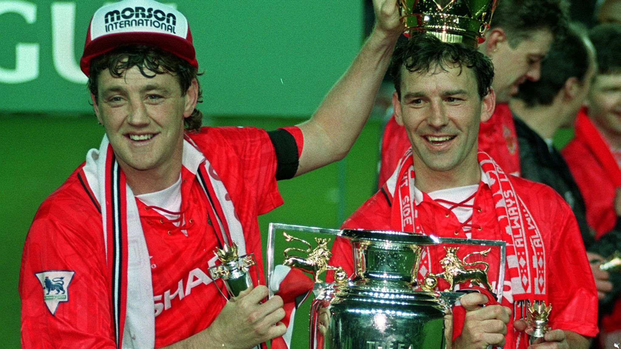 Steve Bruce: Man Utd, captaincy, headers, management and more | Off ...