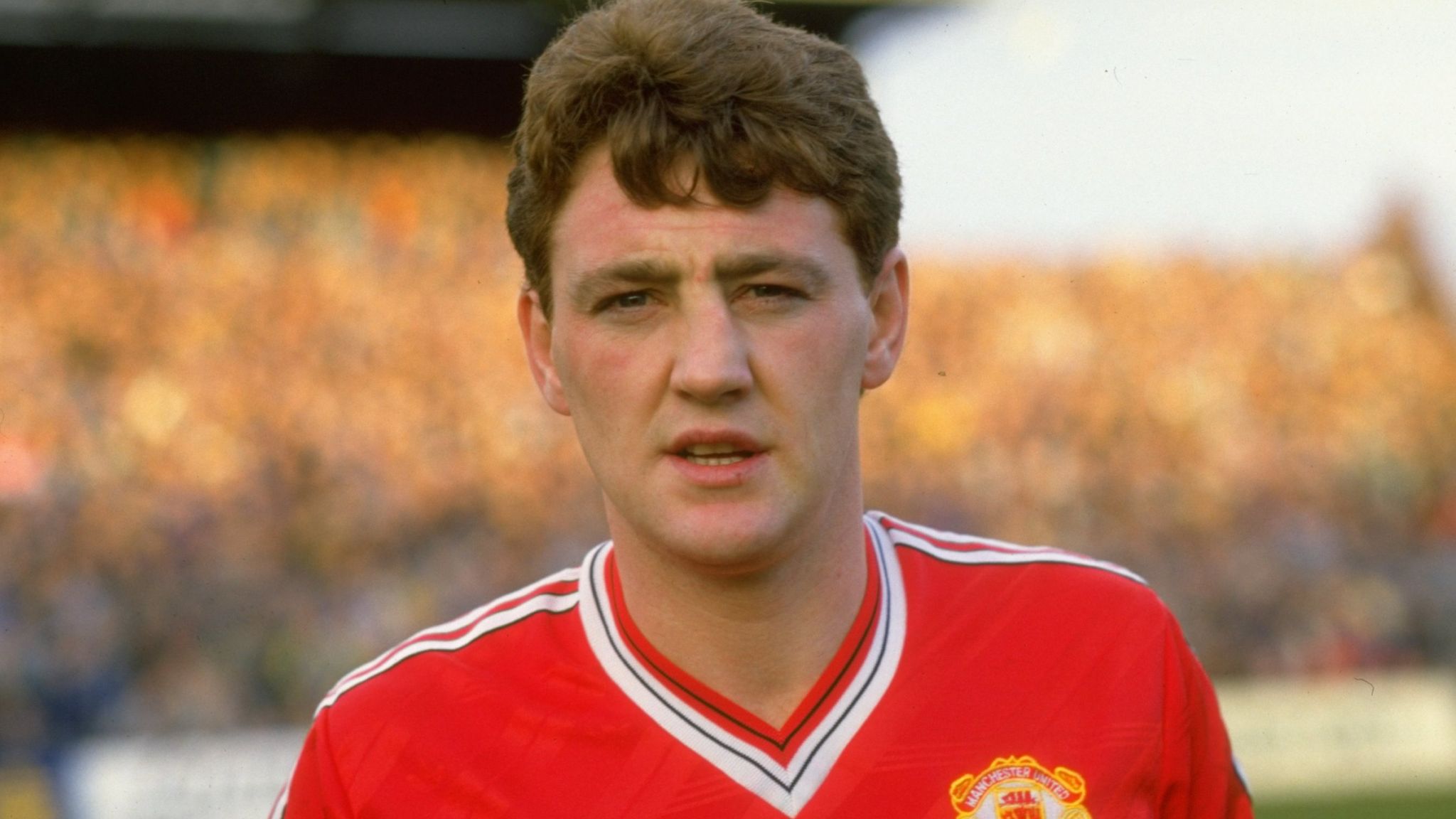 Steve Bruce: Man Utd, captaincy, headers, management and more | Off ...