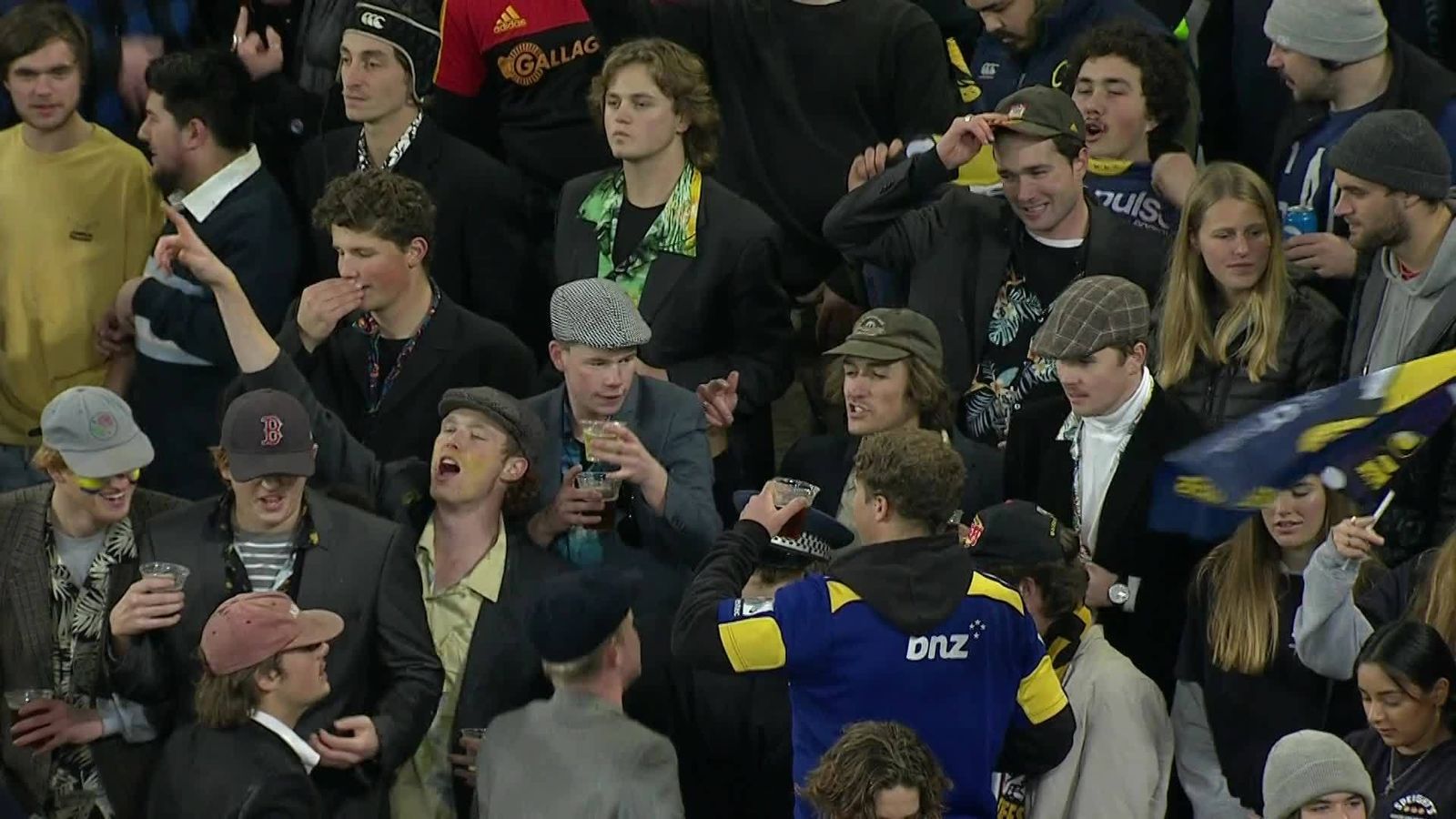Rugby returns with fans in New Zealand | Rugby Union News | Sky Sports