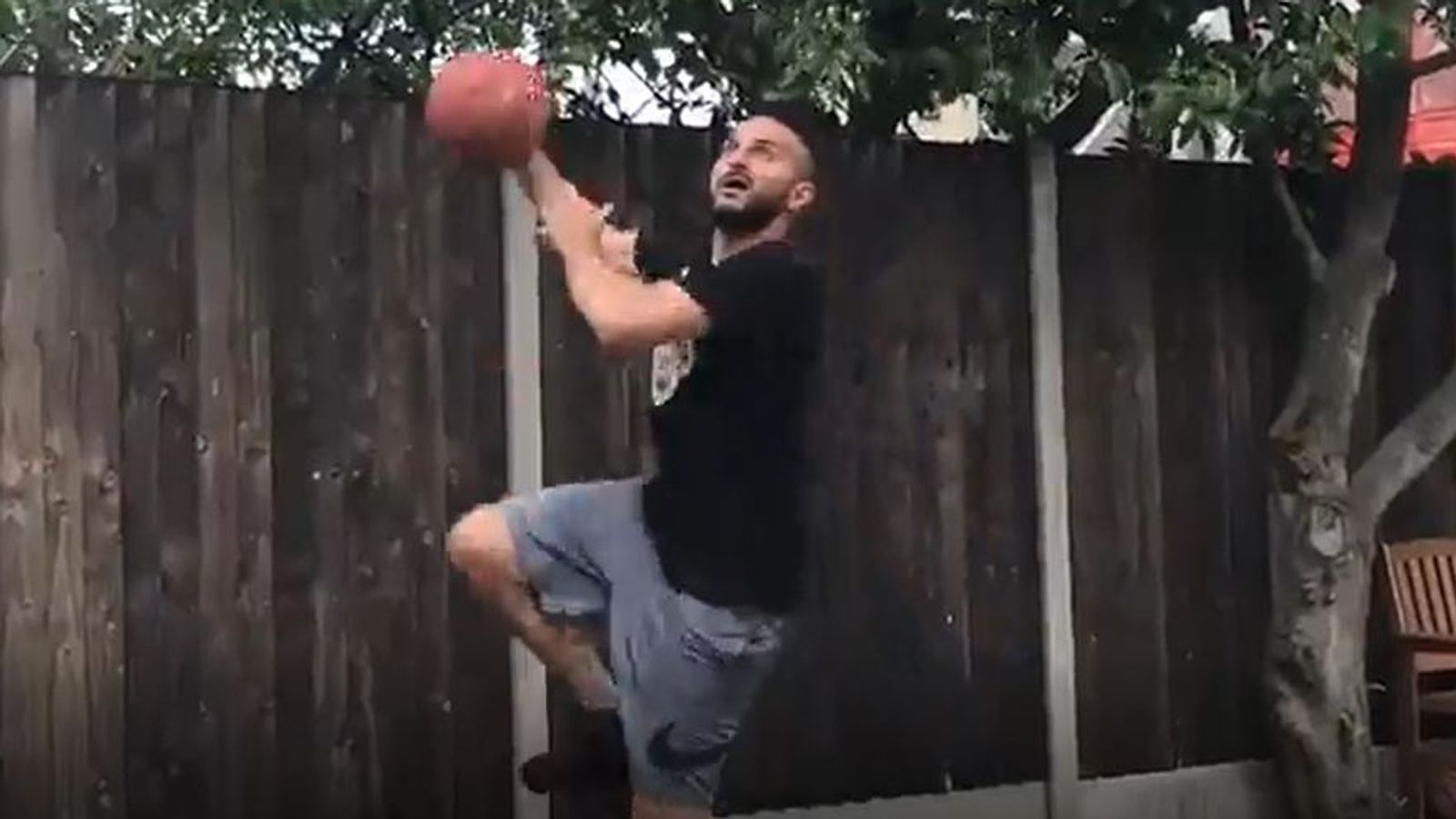 Kareem Abdul-Jabbar's iconic sky hook - how'd he do that? | NBA News ...