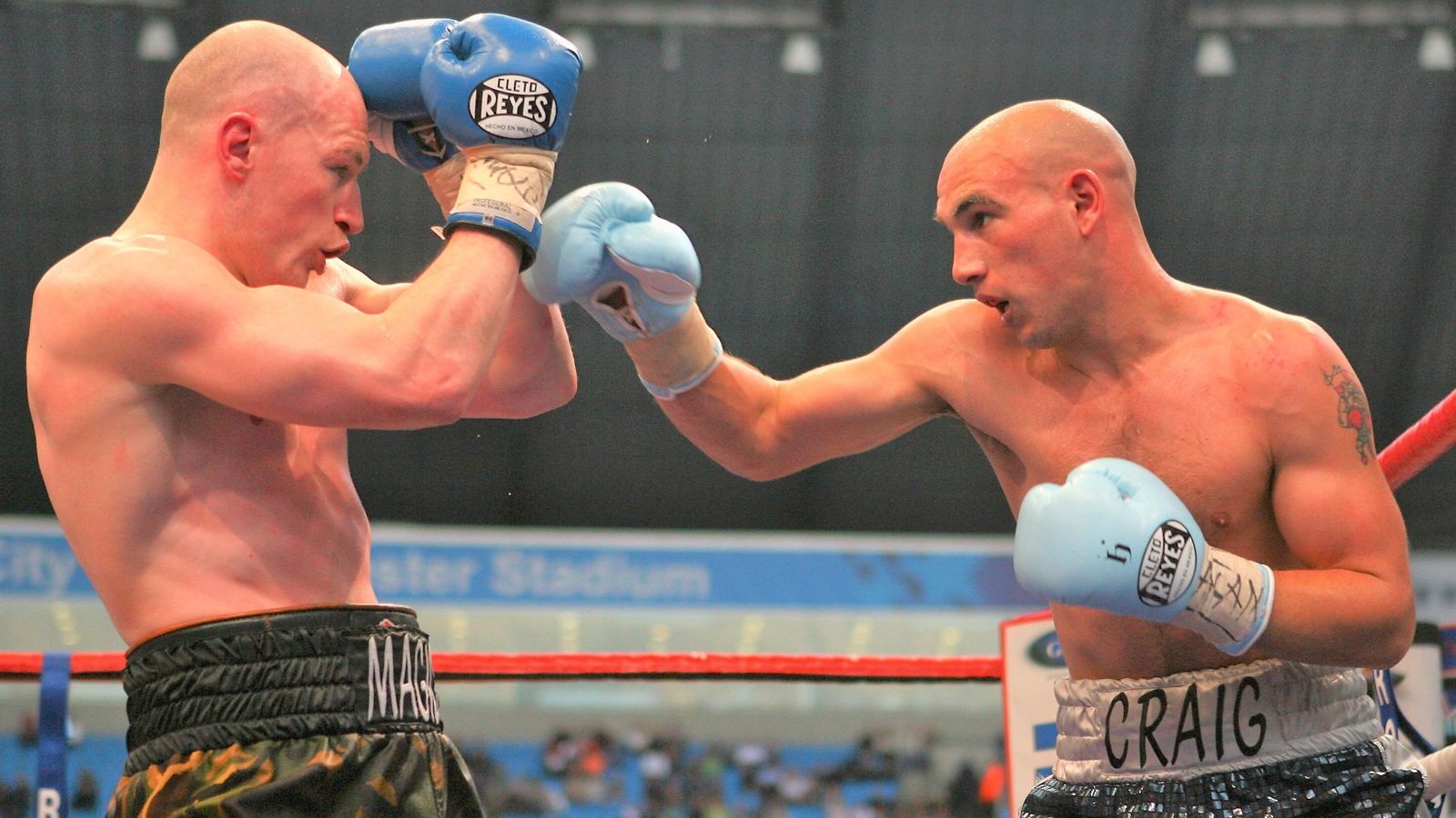 Amir Khan suffered his first knockdown at the hands of amateur opponent ...