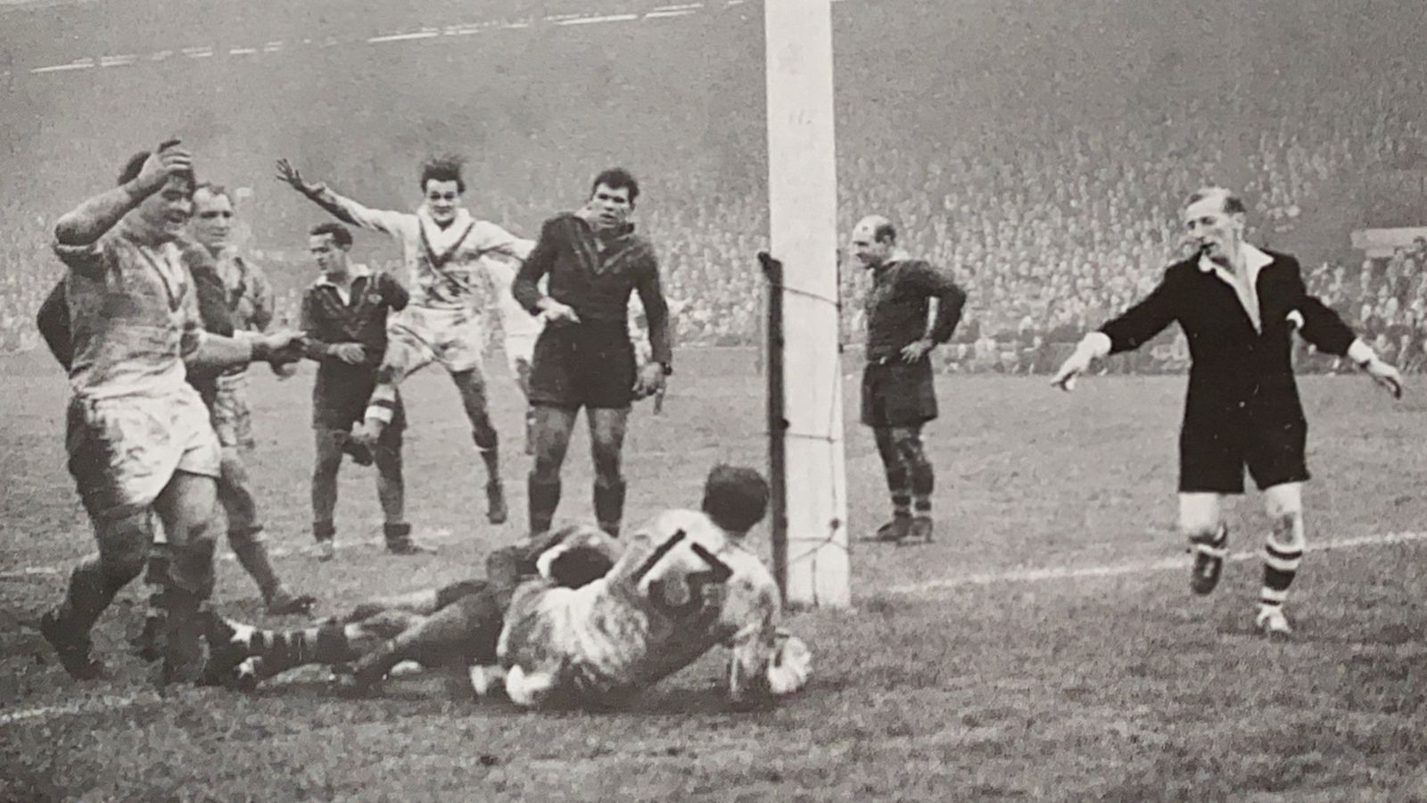 Phil Clarke: A privilege to talk to Johnny Whiteley for Golden Point ...