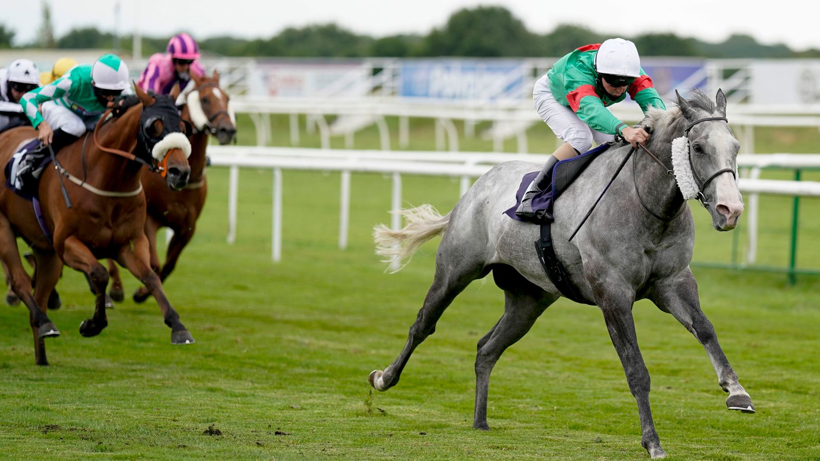 Wentworth Falls win for Geoff Harker at Doncaster | Racing News | Sky ...