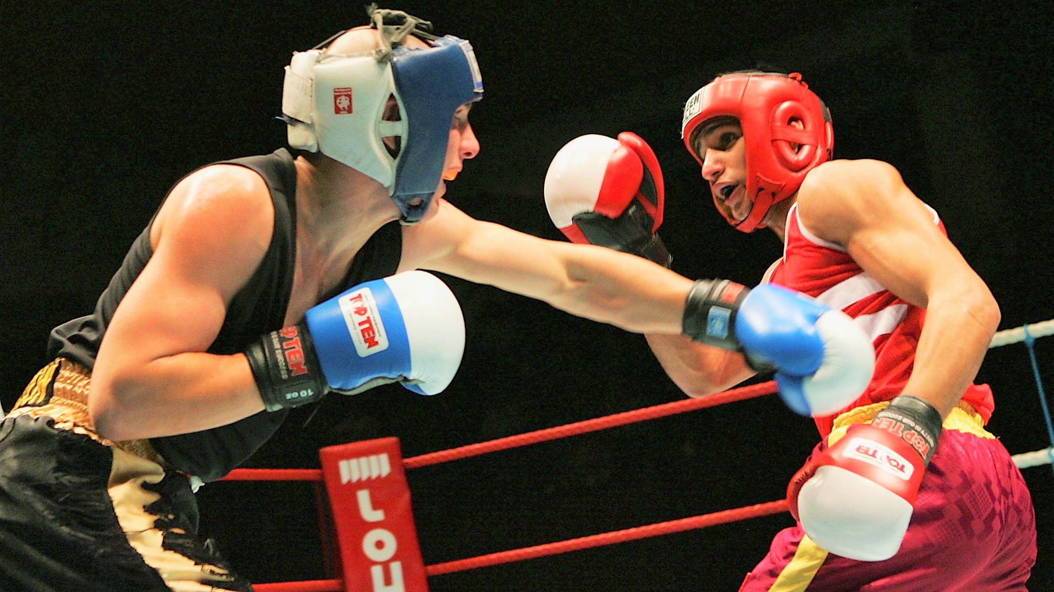 Amir Khan suffered his first knockdown at the hands of amateur opponent ...