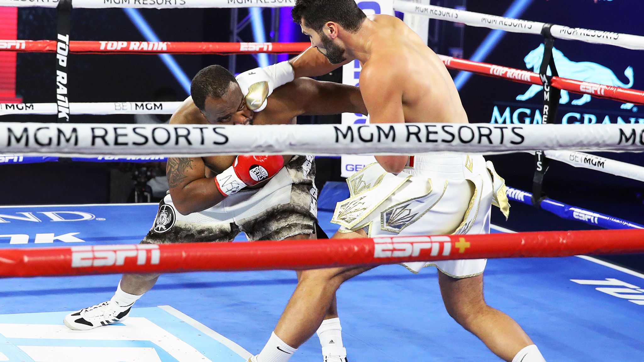 Guido Vianello seals another first-round KO in Las Vegas | Boxing News ...