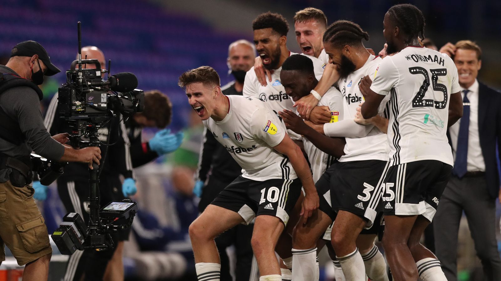 Harris, Parker comment on Fulham celebrations | Football News | Sky Sports
