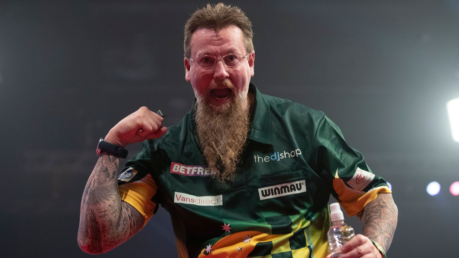 World Matchplay Darts: Simon Whitlock says he took 'full advantage' of ...