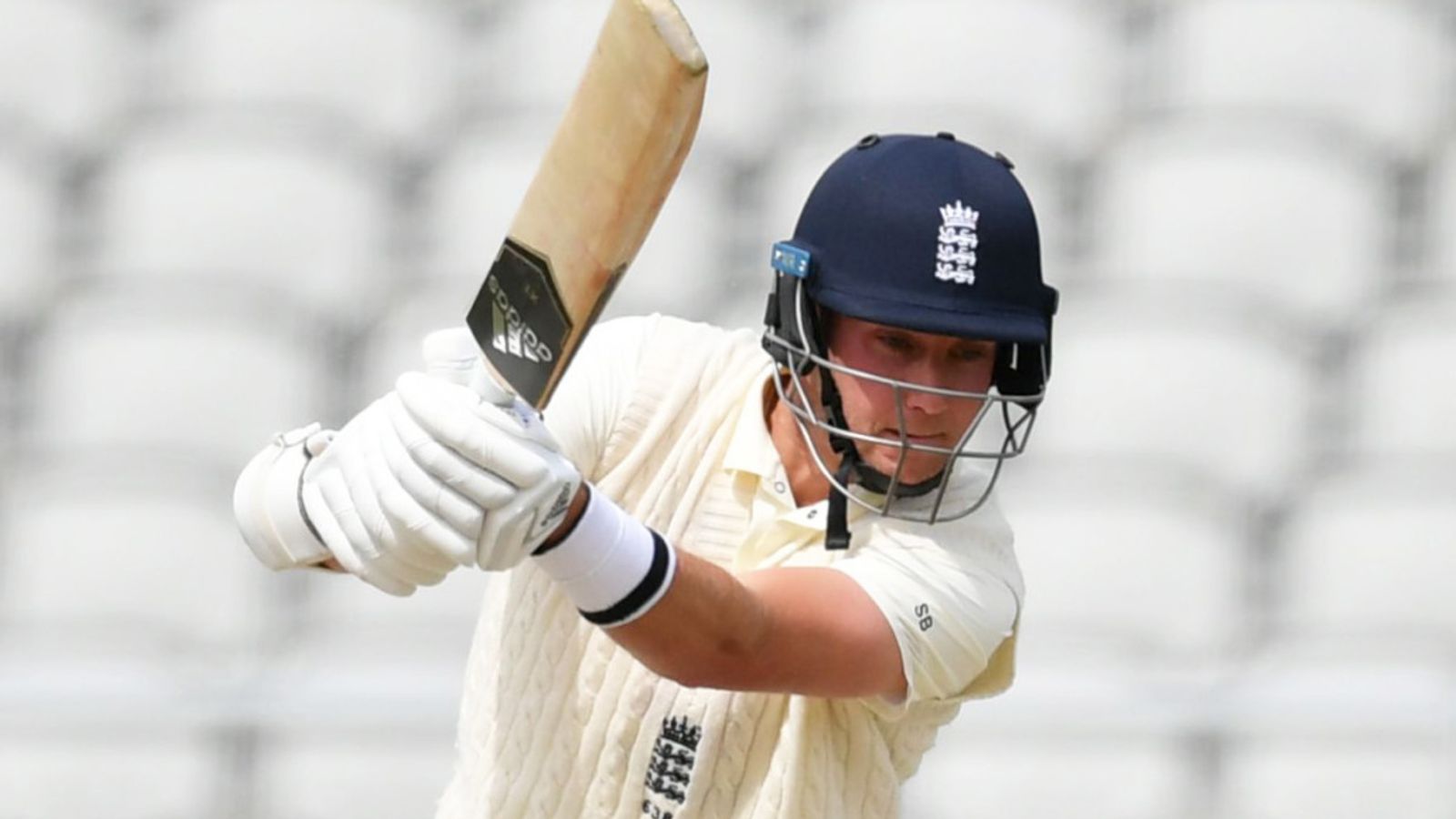 Broad gets to fifty! | Cricket News | Sky Sports