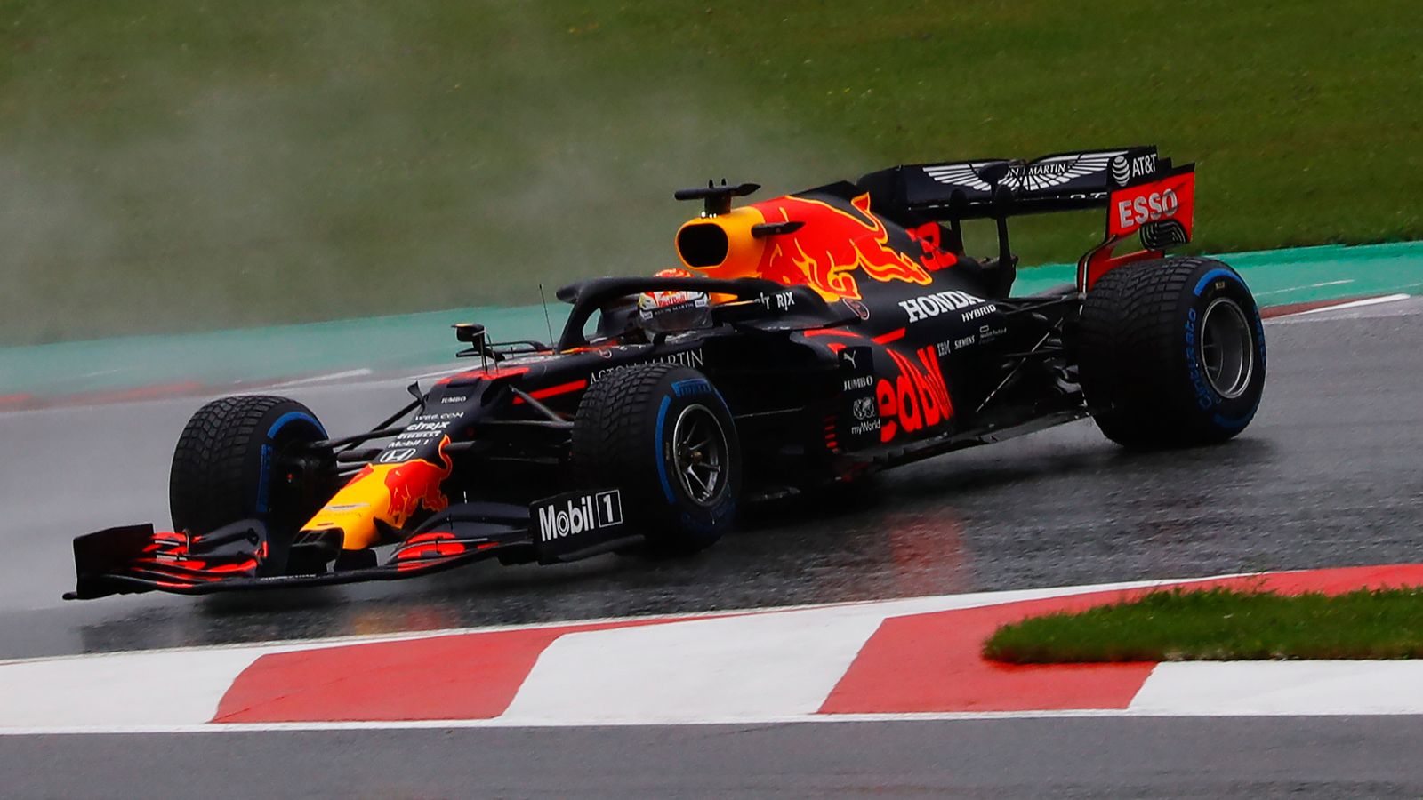 Verstappen spins on final corner in Q3 | F1 News | Sky Sports
