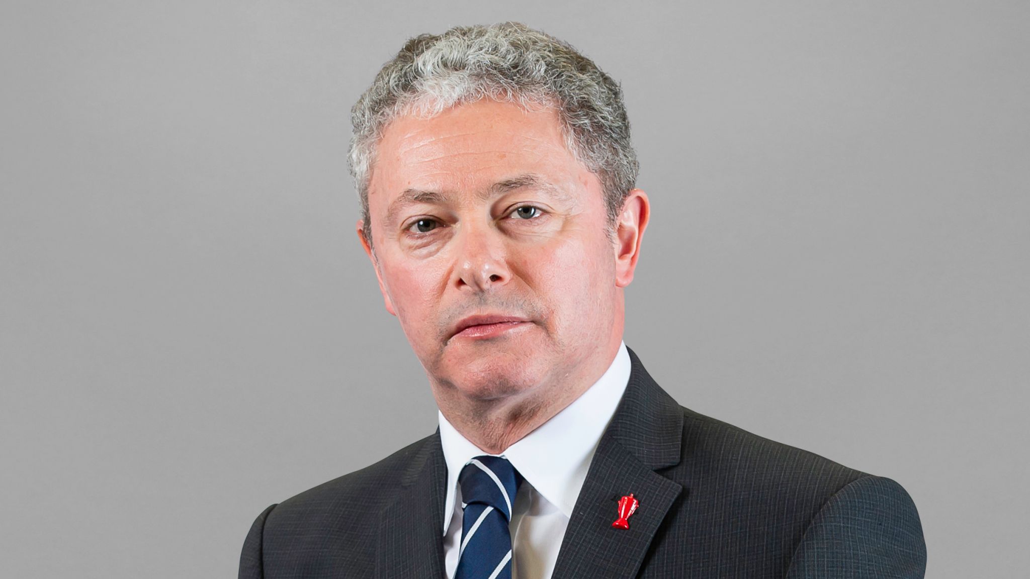 RFL chair Simon Johnson announces resignation after council meeting ...