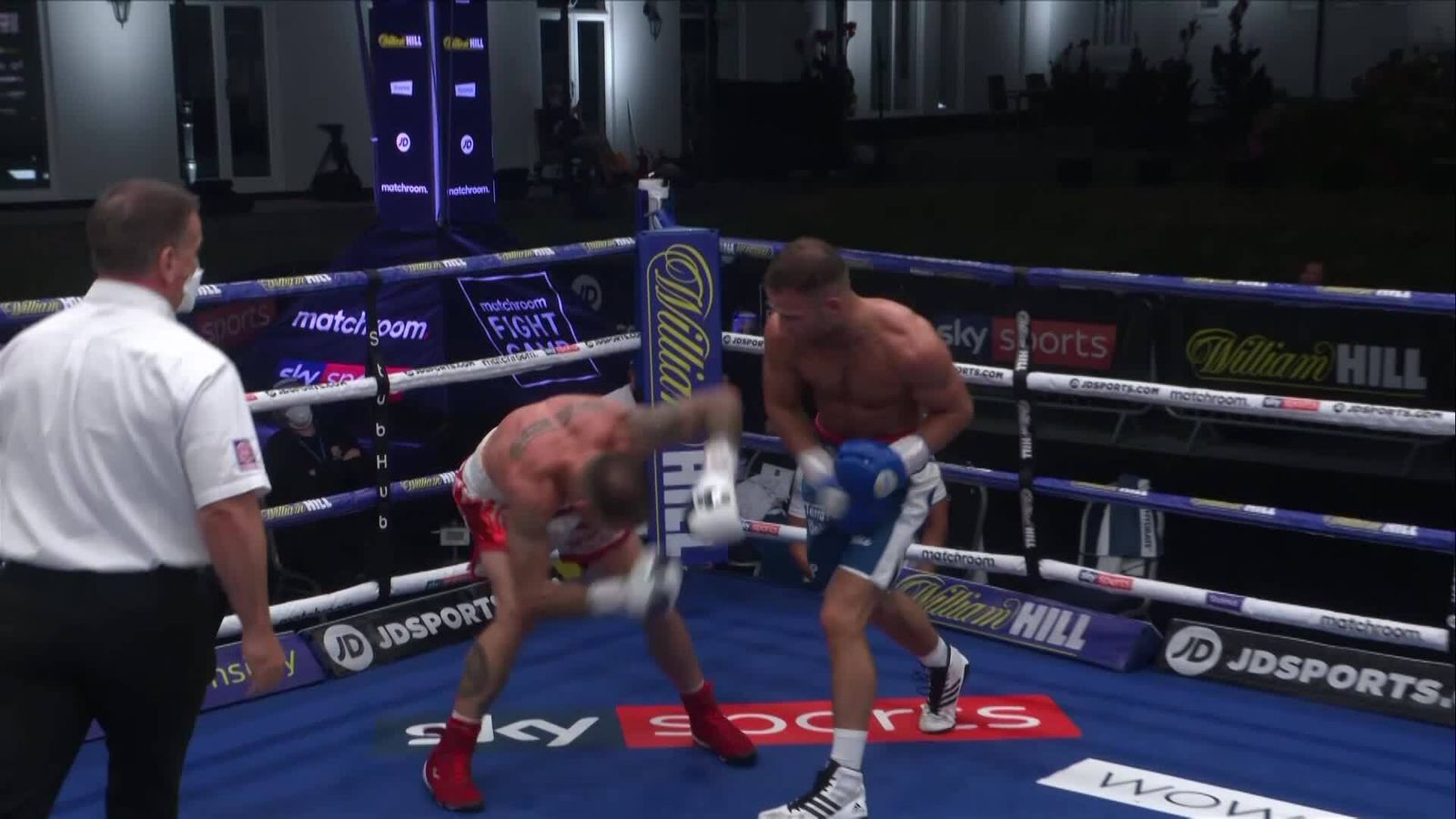 Cash vs Welborn: Felix Cash stops Jason Welborn in the fifth round to ...