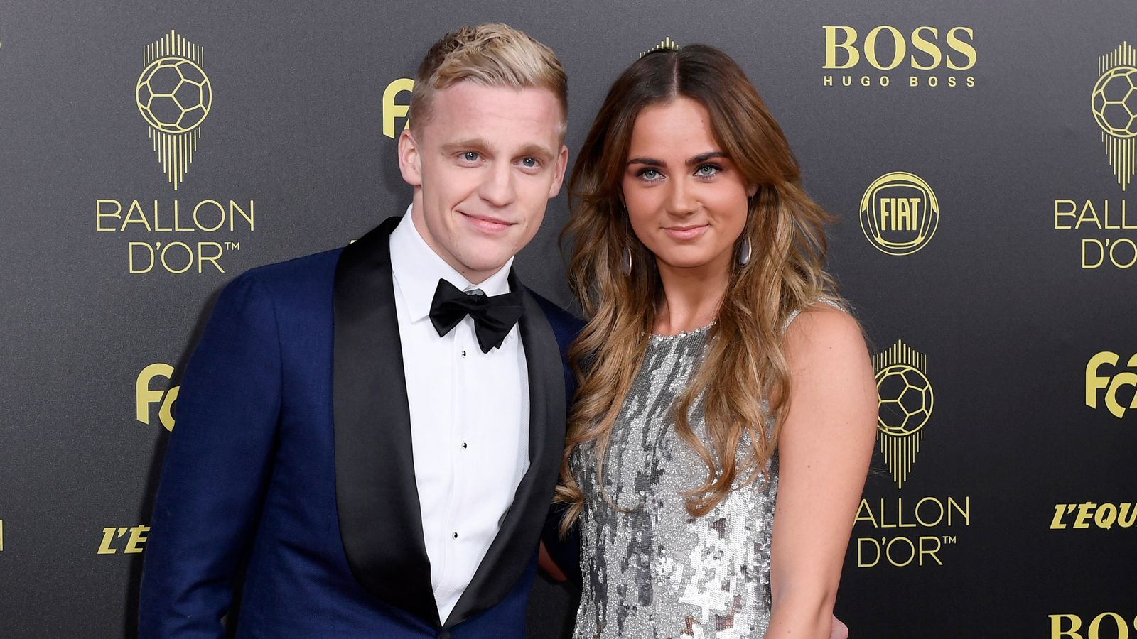 Donny van de Beek: Manchester United close to £40m deal as Ajax ...