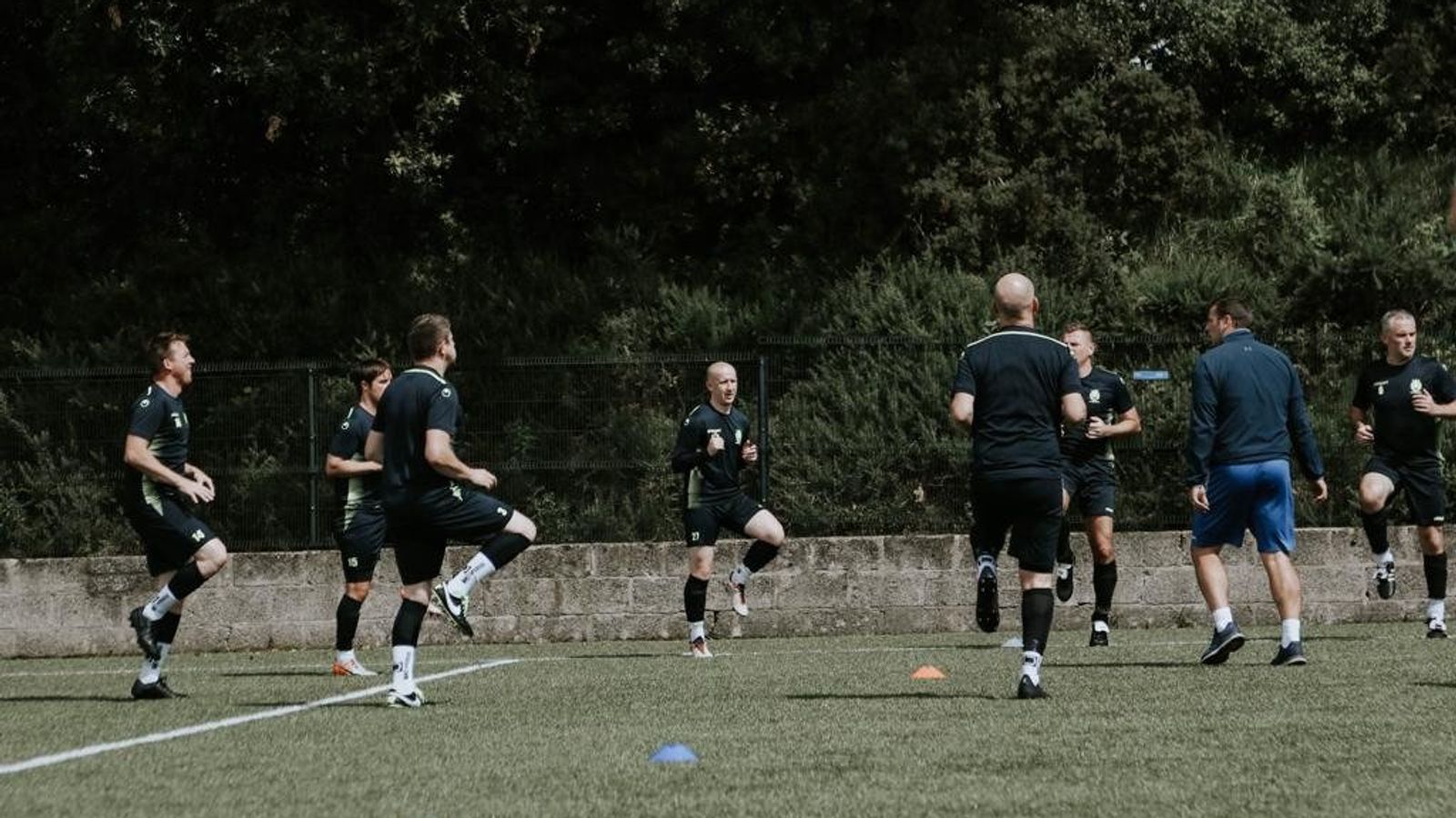 Ex-Man Utd winger Keith Gillespie joins FC Mindwell as he opens up ...