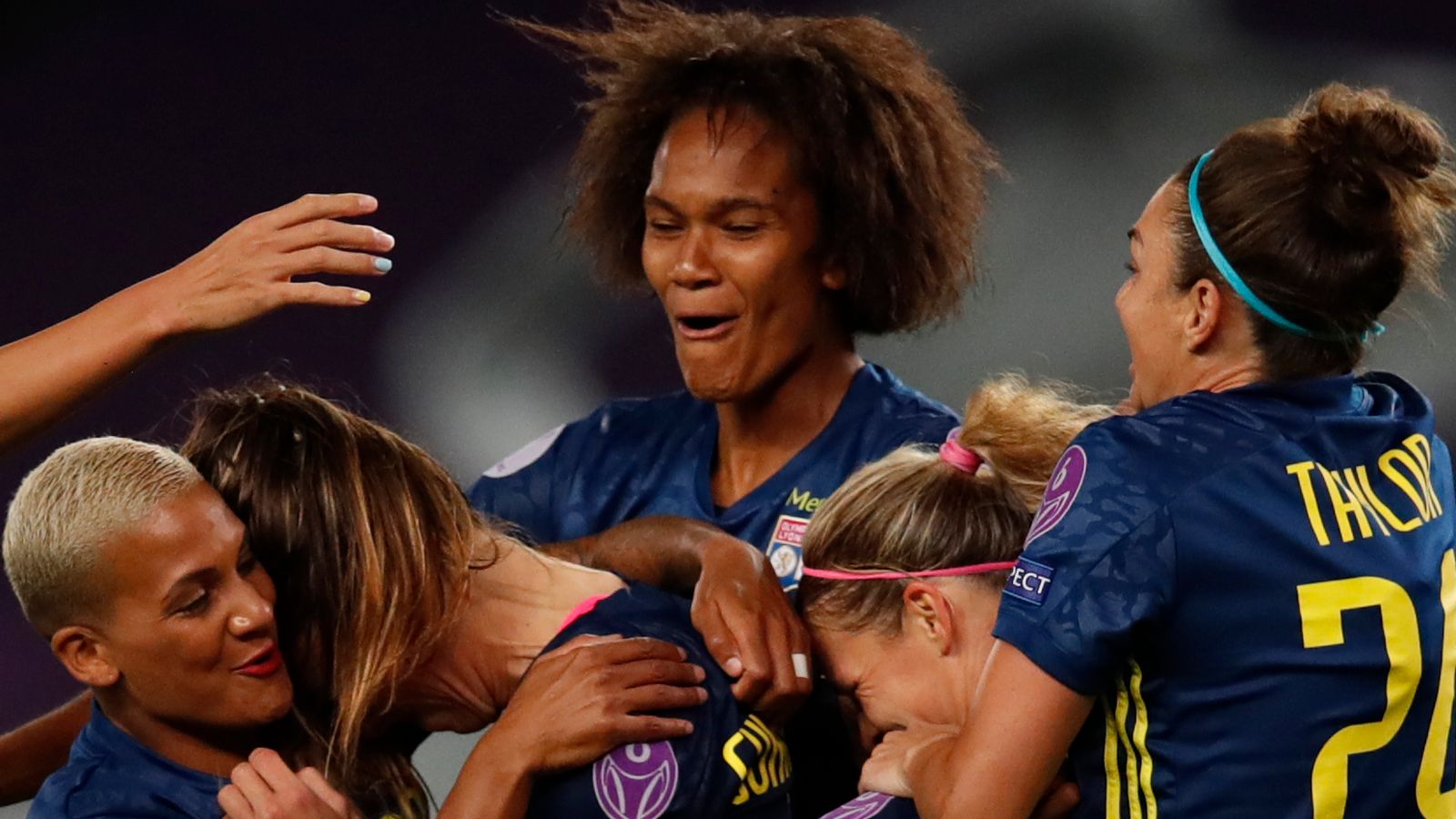 Wolfsburg Women 1 - 3 Lyon Women - Match Report & Highlights