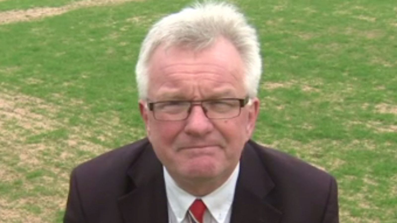 Steve Lee: Sky Sports reporter and broadcaster dies aged 68 | Football ...