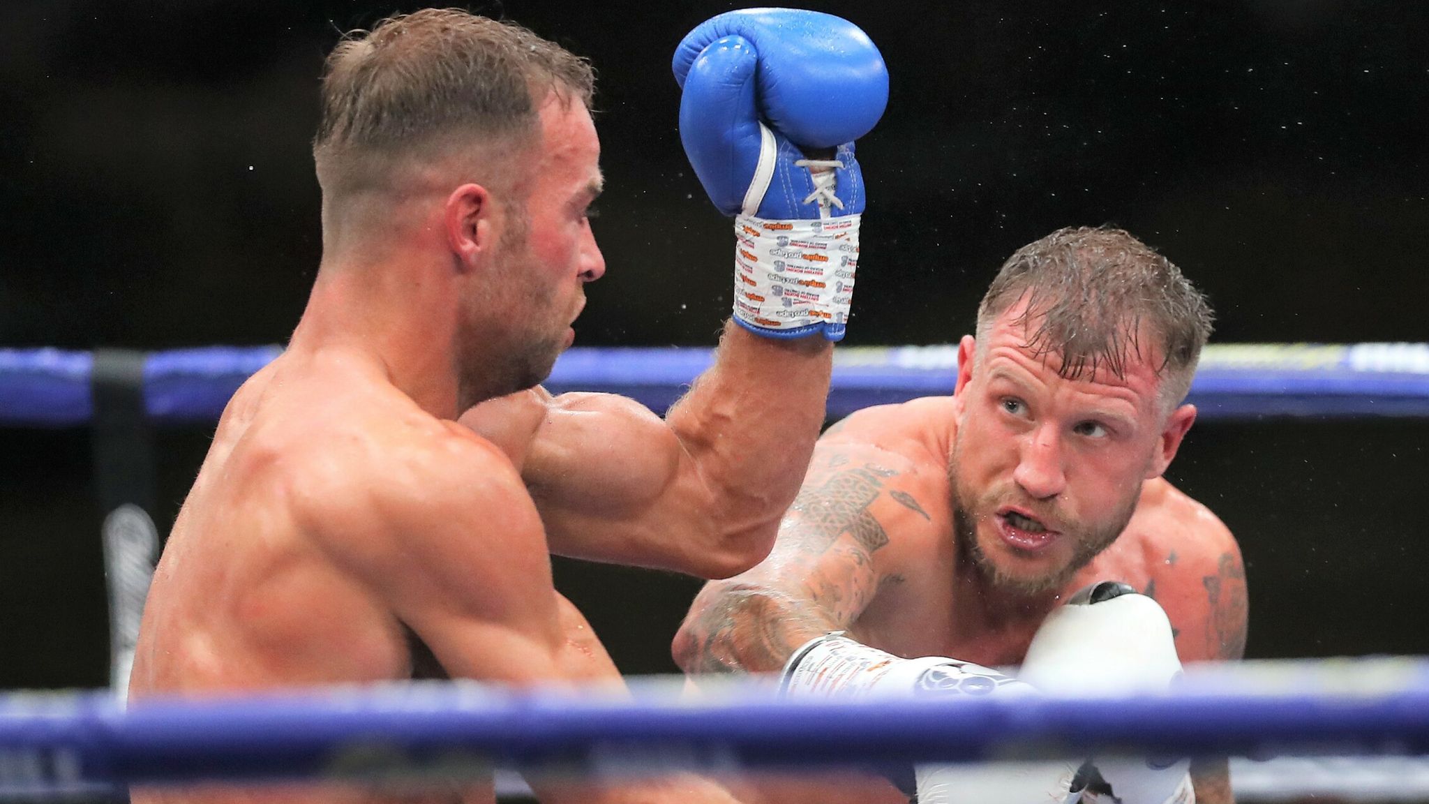 Cash vs Welborn: Felix Cash stops Jason Welborn in the fifth round to ...