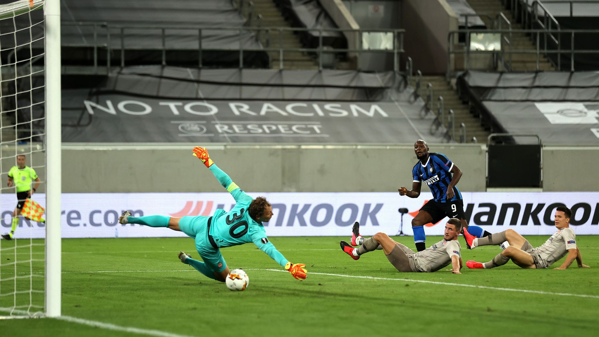 Inter 5 - 0 Shak Donetsk - Match Report & Highlights