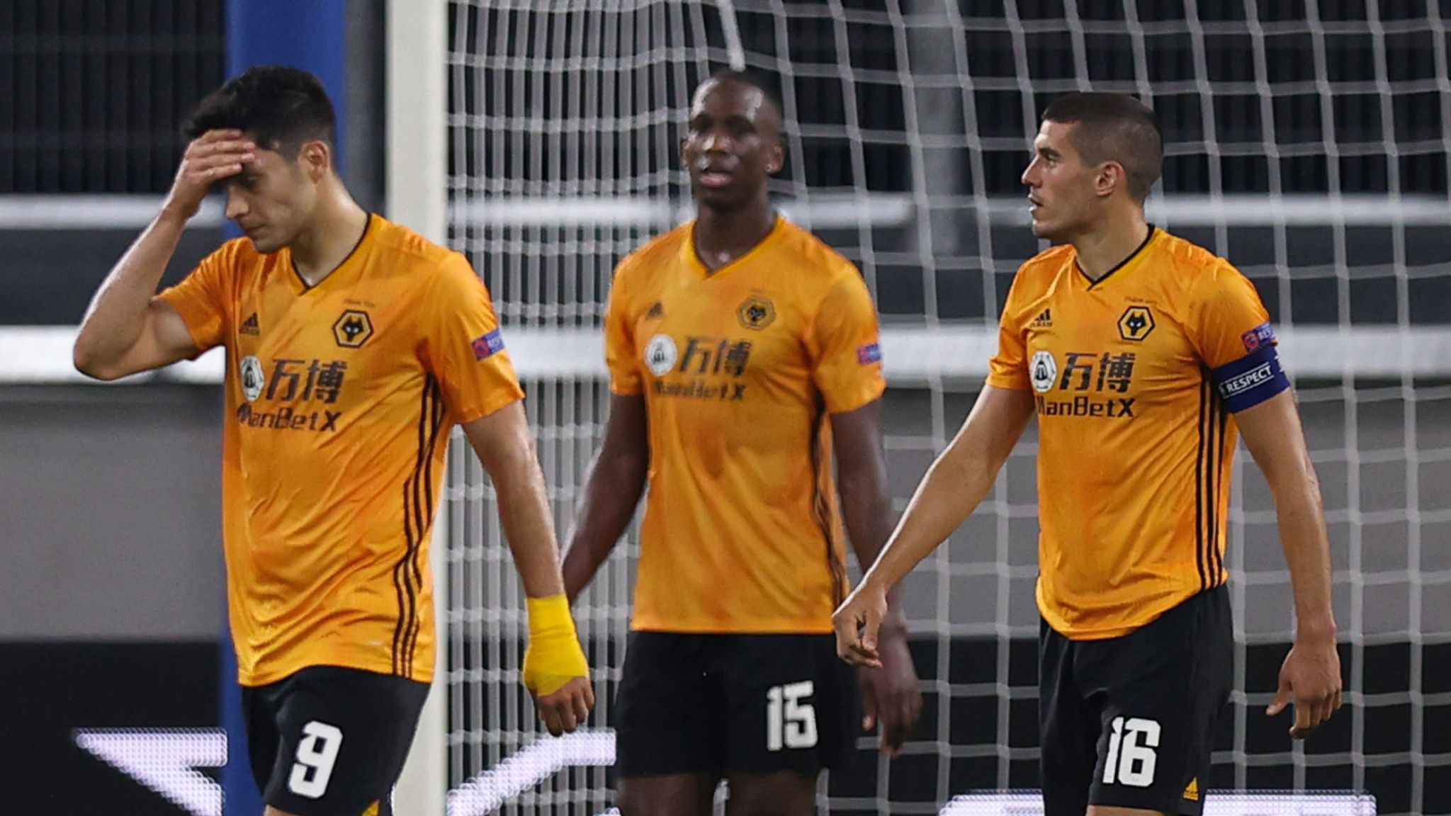 Wolves 0 - 1 Sevilla - Match Report & Highlights