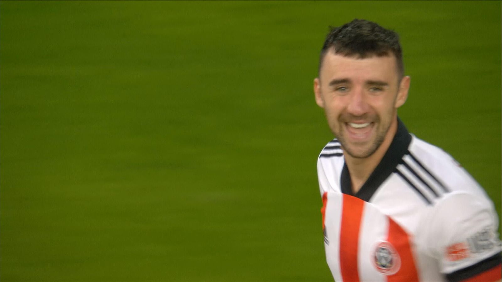 Big chance for Stevens (47) | Football News | Sky Sports