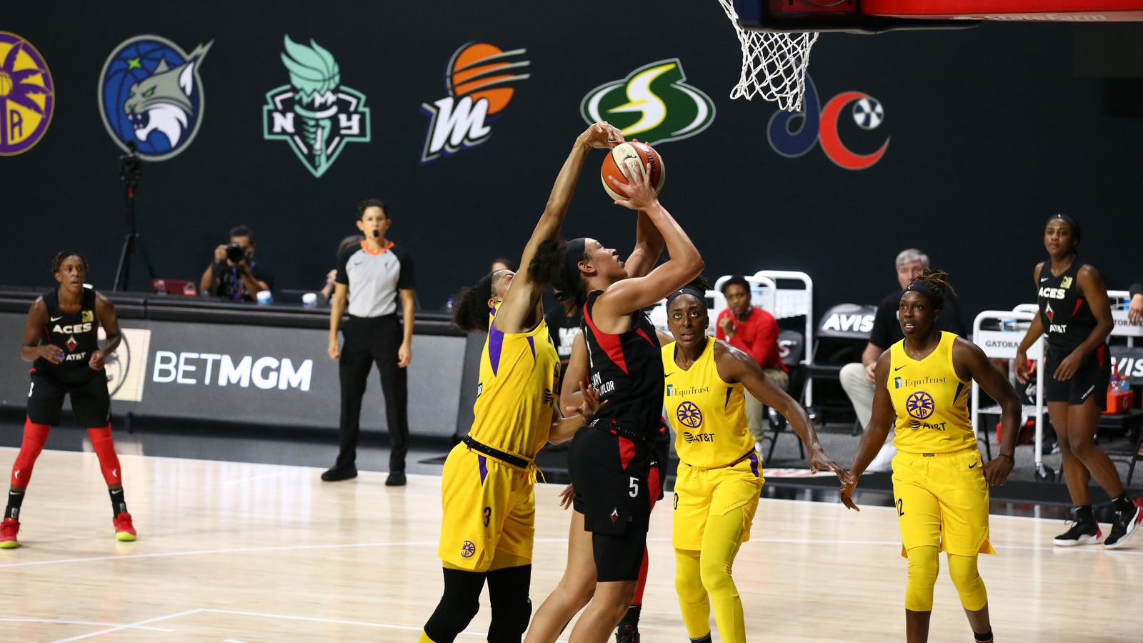 WNBA: Washington Mystics beat Atlanta Dream to clinch final playoff ...