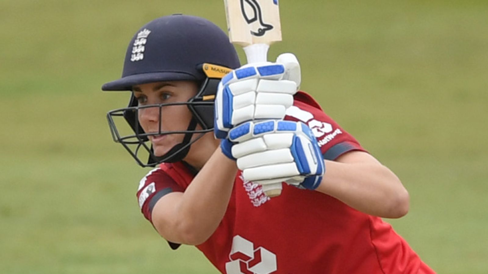 Charlotte Edwards and Lydia Greenway analyse your clips in our girls ...