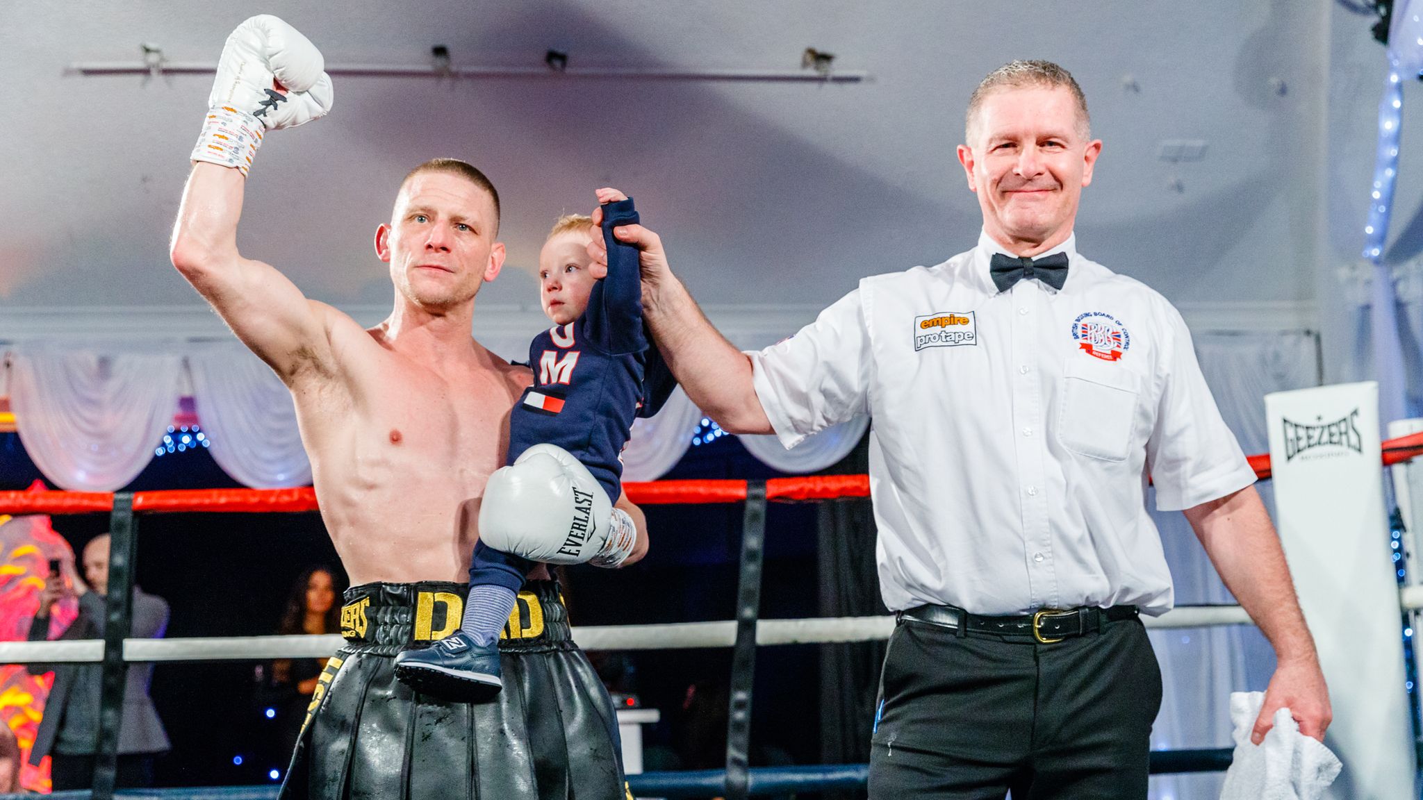 Lee Cook is the record-setting boxing referee – these are his secrets ...