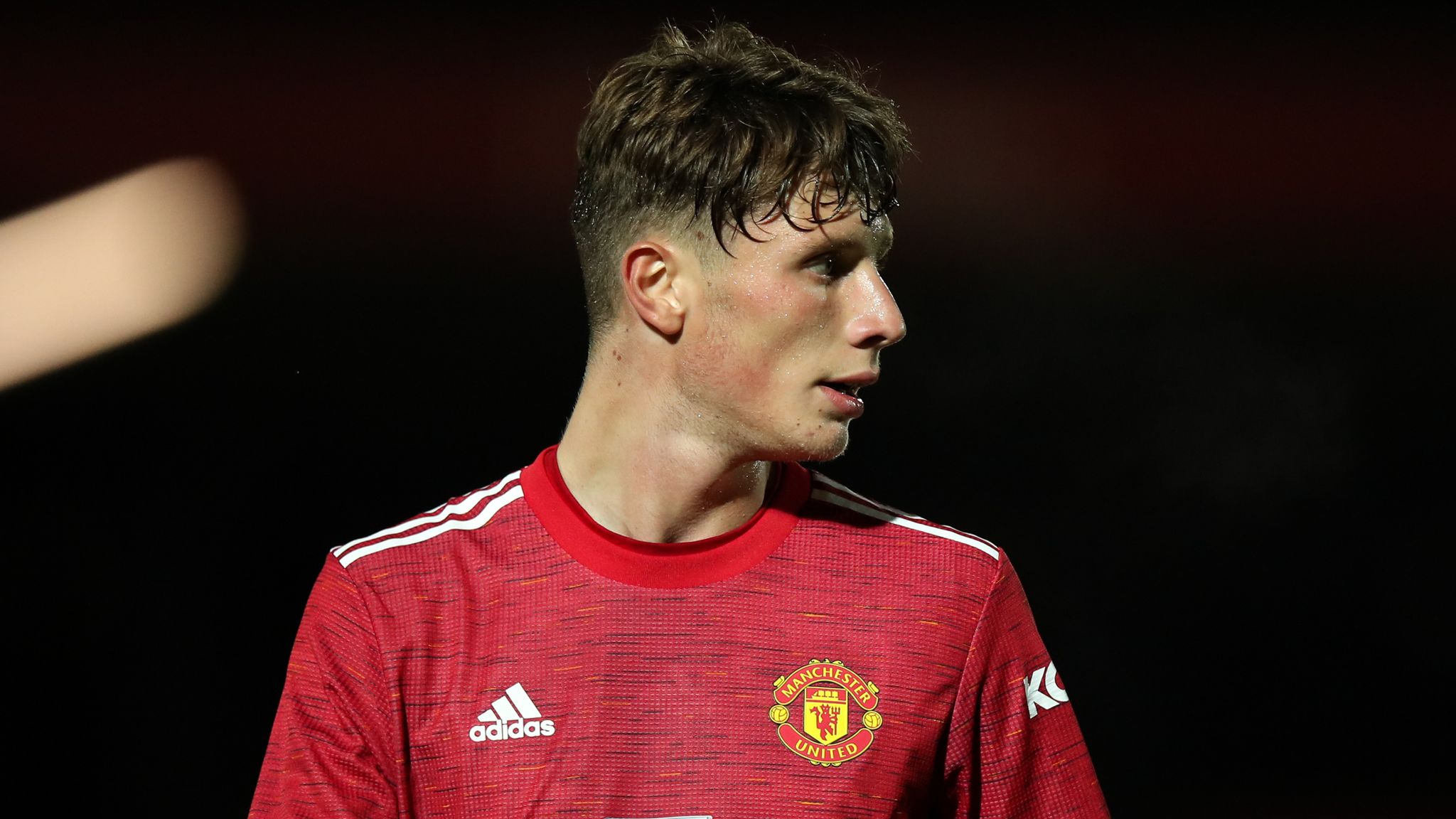 Manchester United and Chelsea U21s win on penalties - EFL Trophy round ...