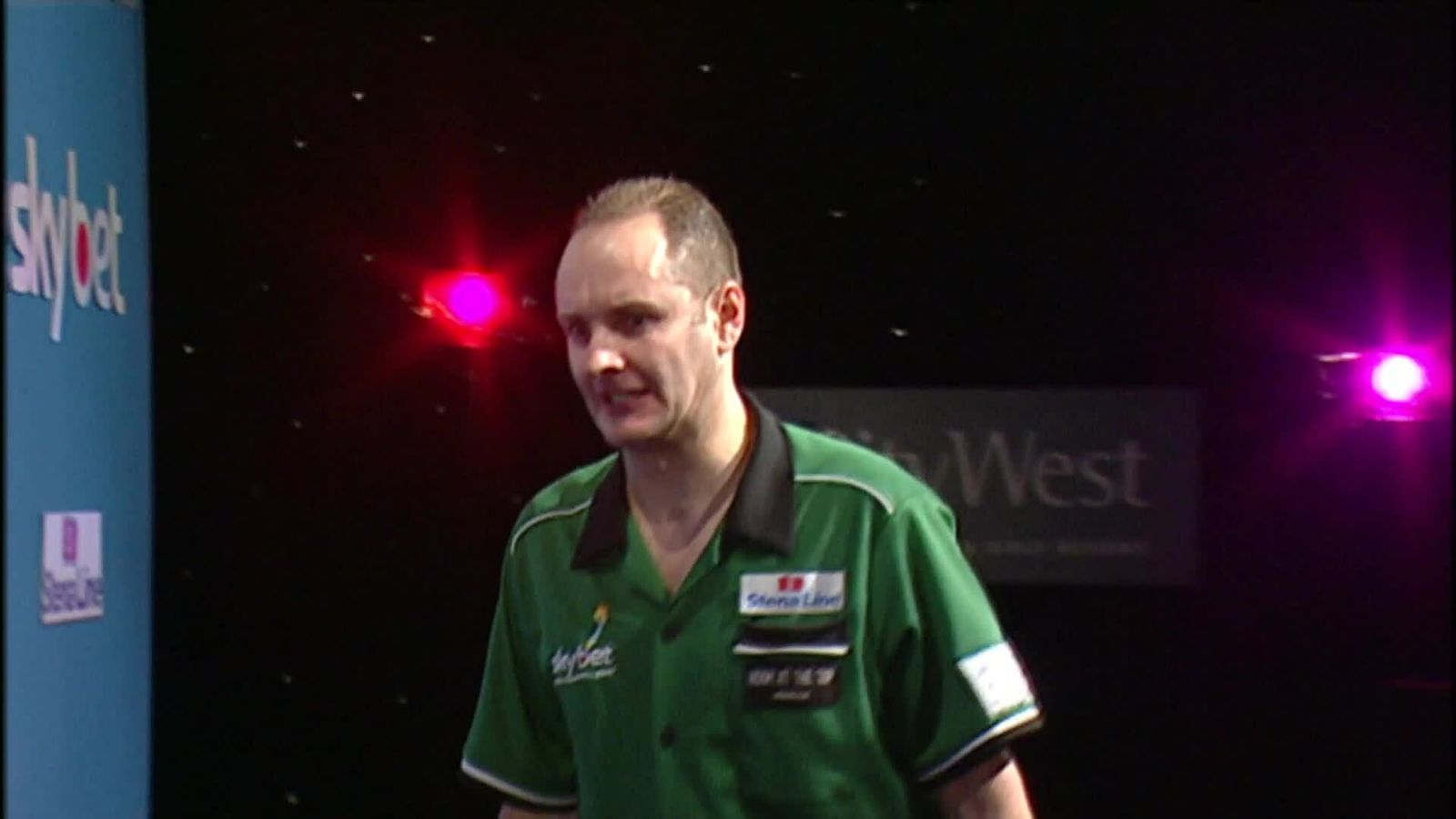 Callaby stuns Taylor in 2004 | Darts News | Sky Sports
