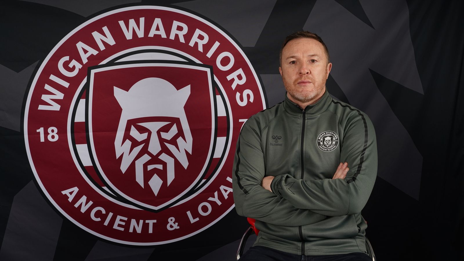Super League: Wigan Warriors look to future with radical new badge ...