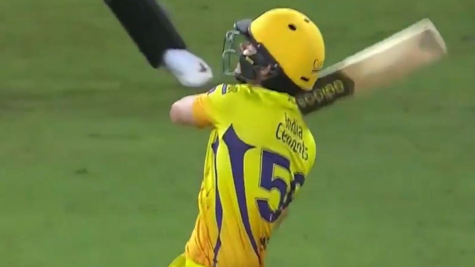 Curran cracks massive first-ball six! | Cricket News | Sky Sports
