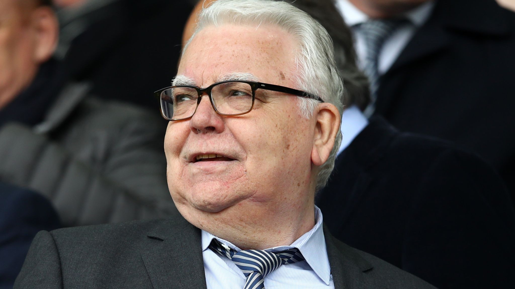 Everton chairman Bill Kenwright invites 'inspirational' fan to meet ...