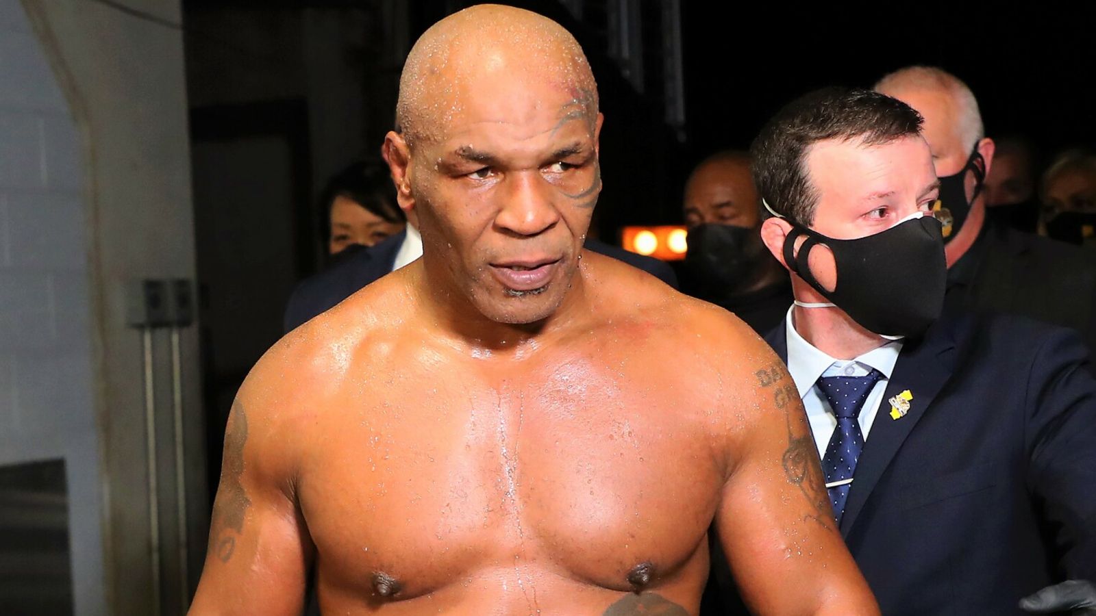 Tyson vs Jones Jr: Mike Tyson denied victory after one-sided exhibition ...