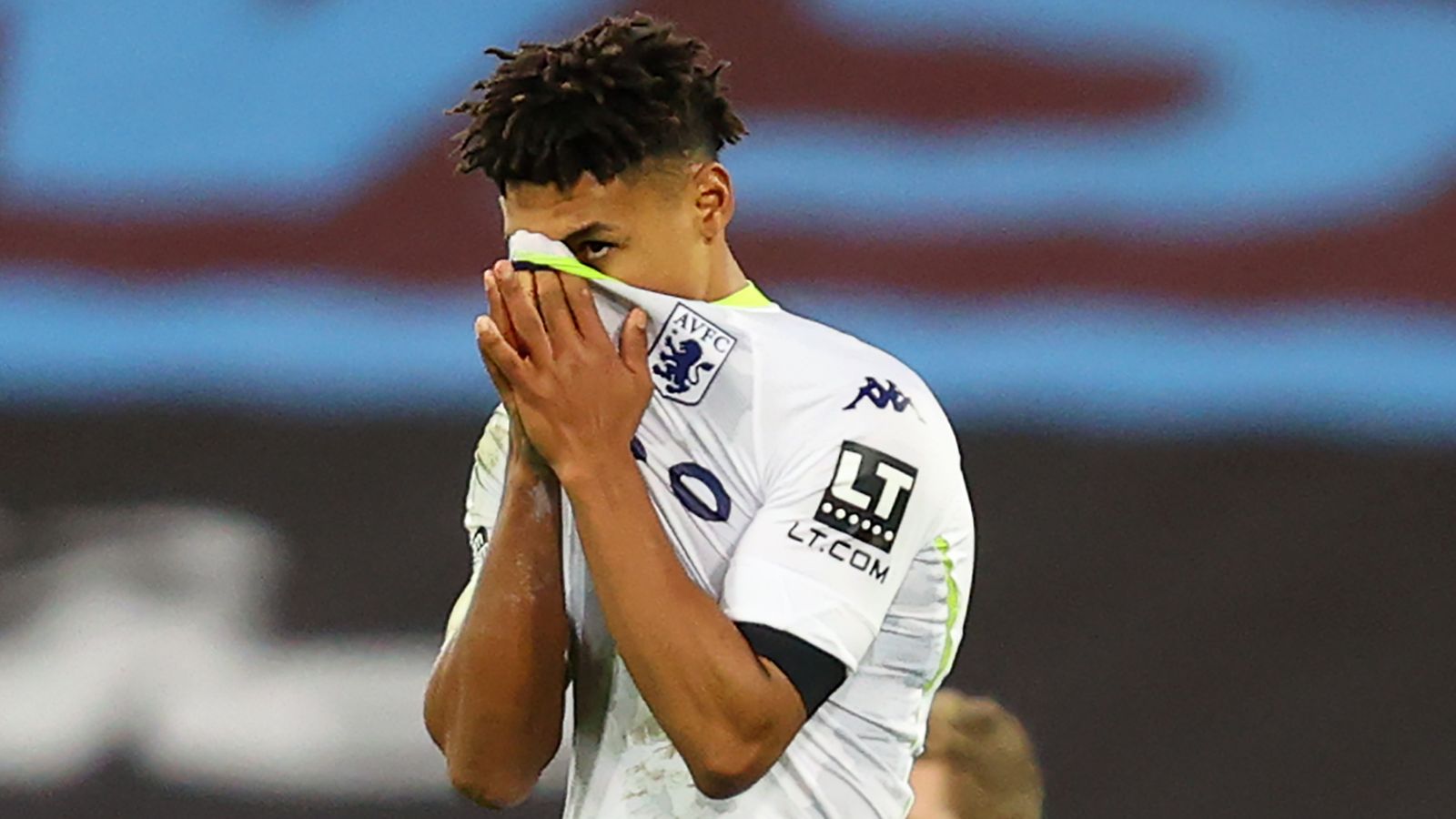 West Ham 2-1 Aston Villa: Ollie Watkins misses penalty as Hammers go ...