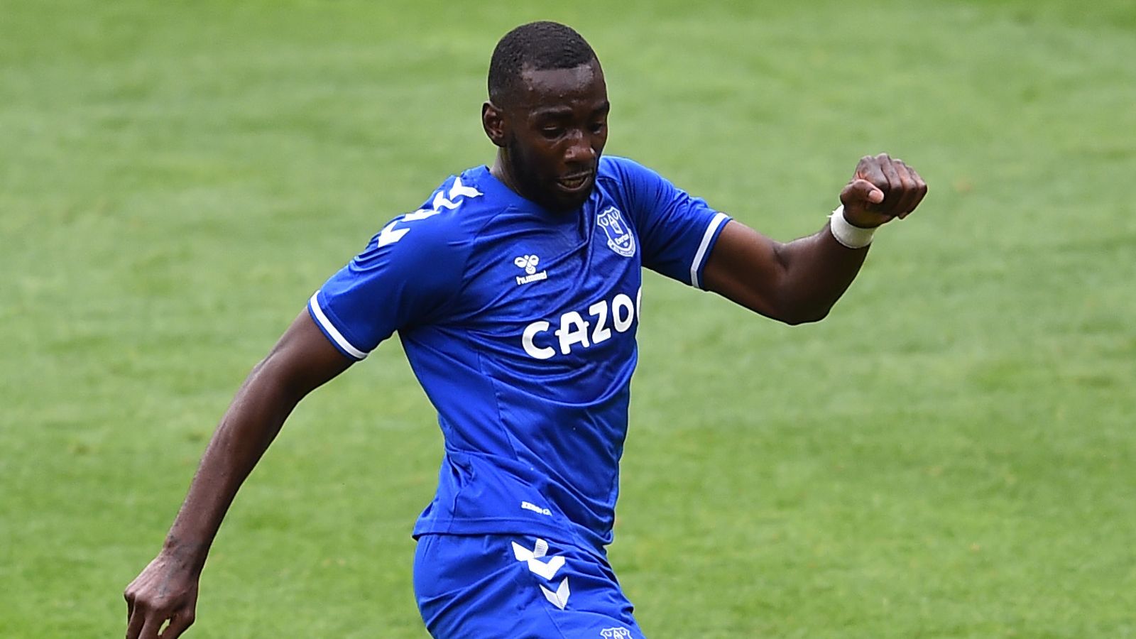 Yannick Bolasie exclusive: Everton winger 'alive and kicking' despite ...