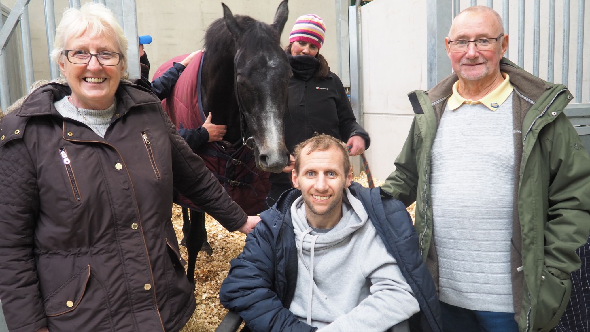 Burrow Seven saddles up for MND awareness in support of Leeds Rhinos ...