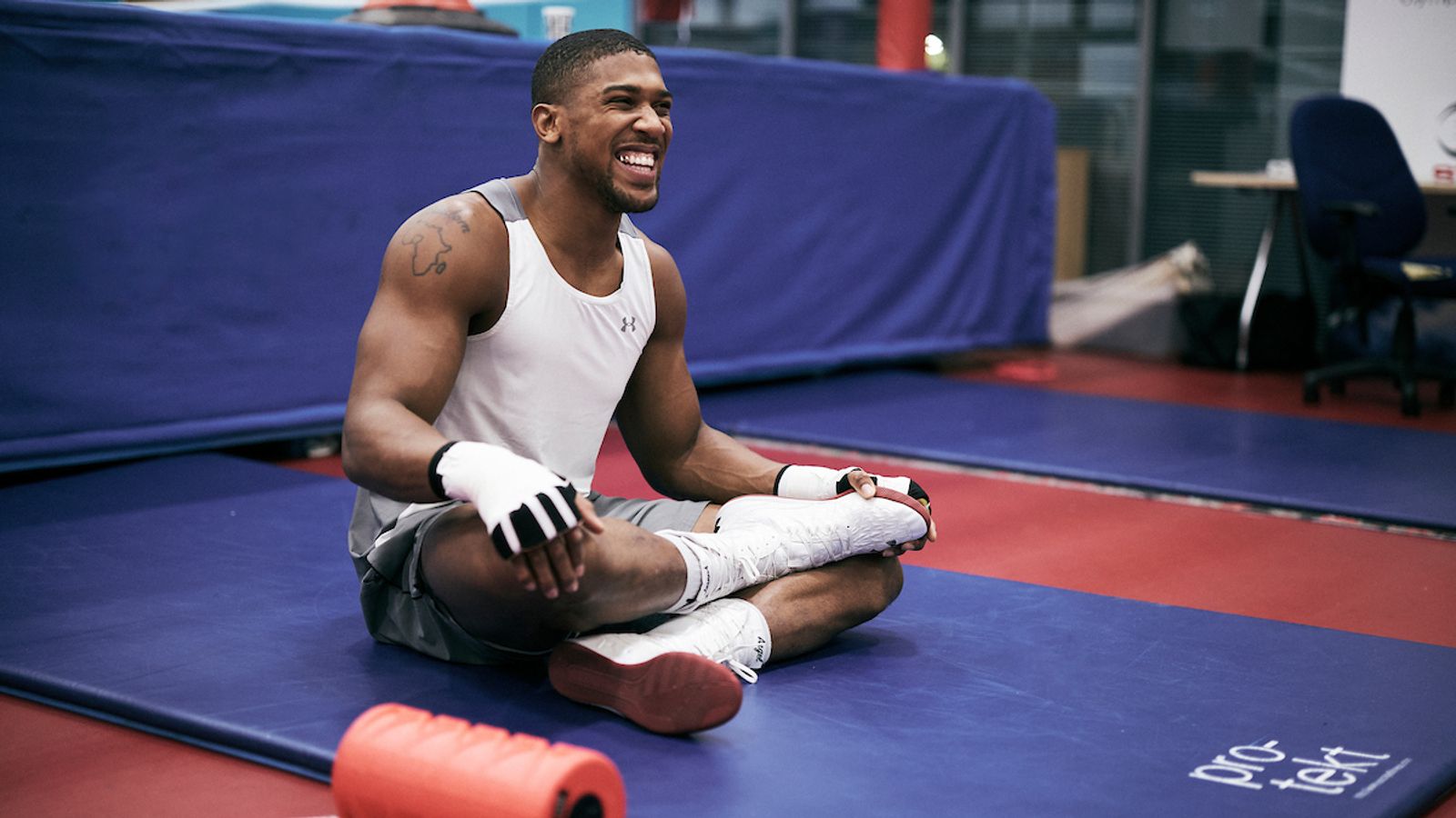 Joshua vs Pulev: Anthony Joshua is 'bigger, stronger, wiser' – Eddie ...