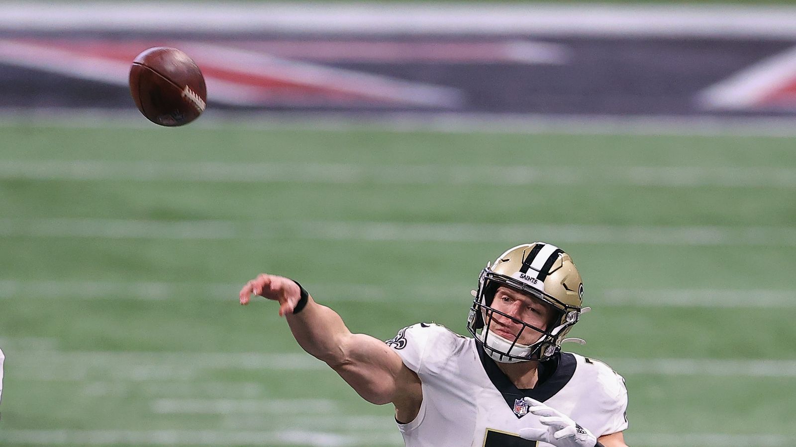 Hill throws first TD pass as a pro | NFL News | Sky Sports