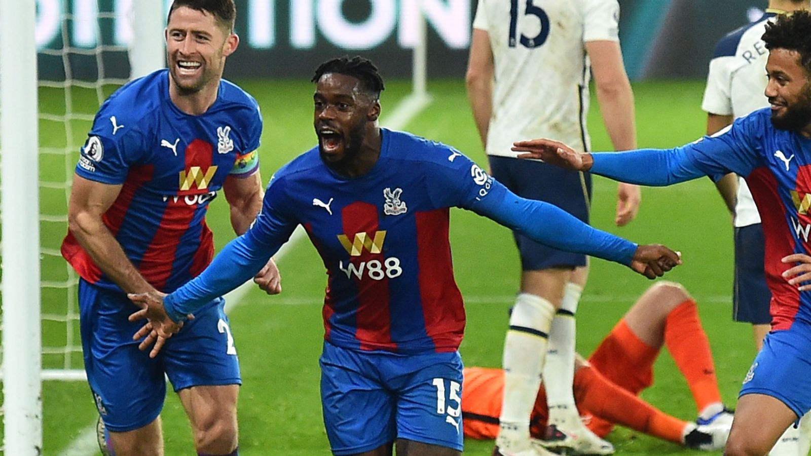 Crystal Palace 1-1 Tottenham: Jeffrey Schlupp earns point for Eagles ...