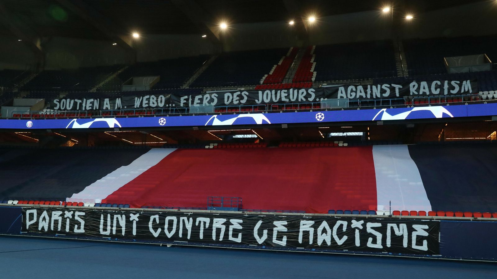 PSG and Istanbul Basaksehir players took a knee and wore 'no to racism ...