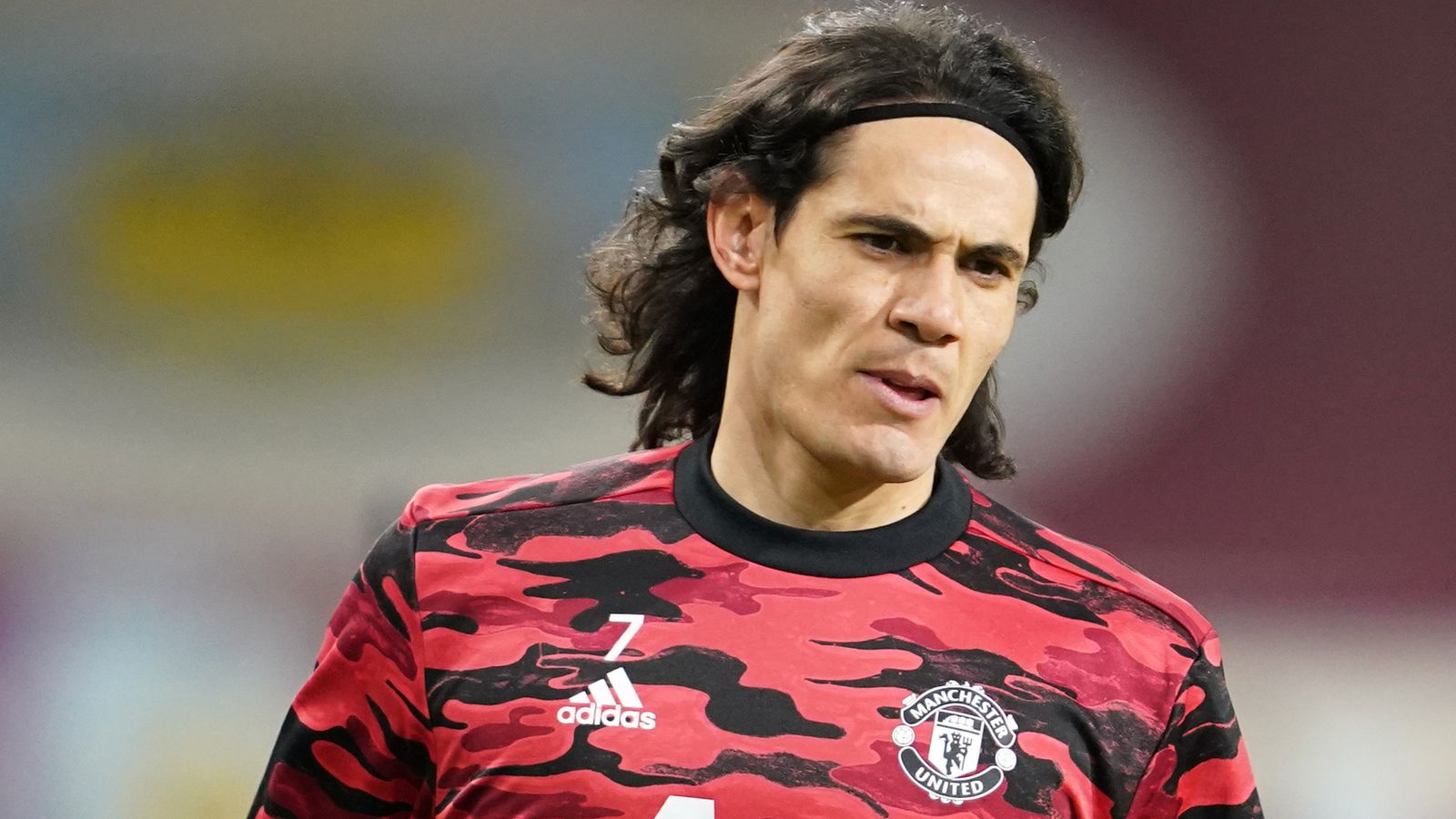 Mason Greenwood: Man Utd striker Edinson Cavani does 'everything right ...