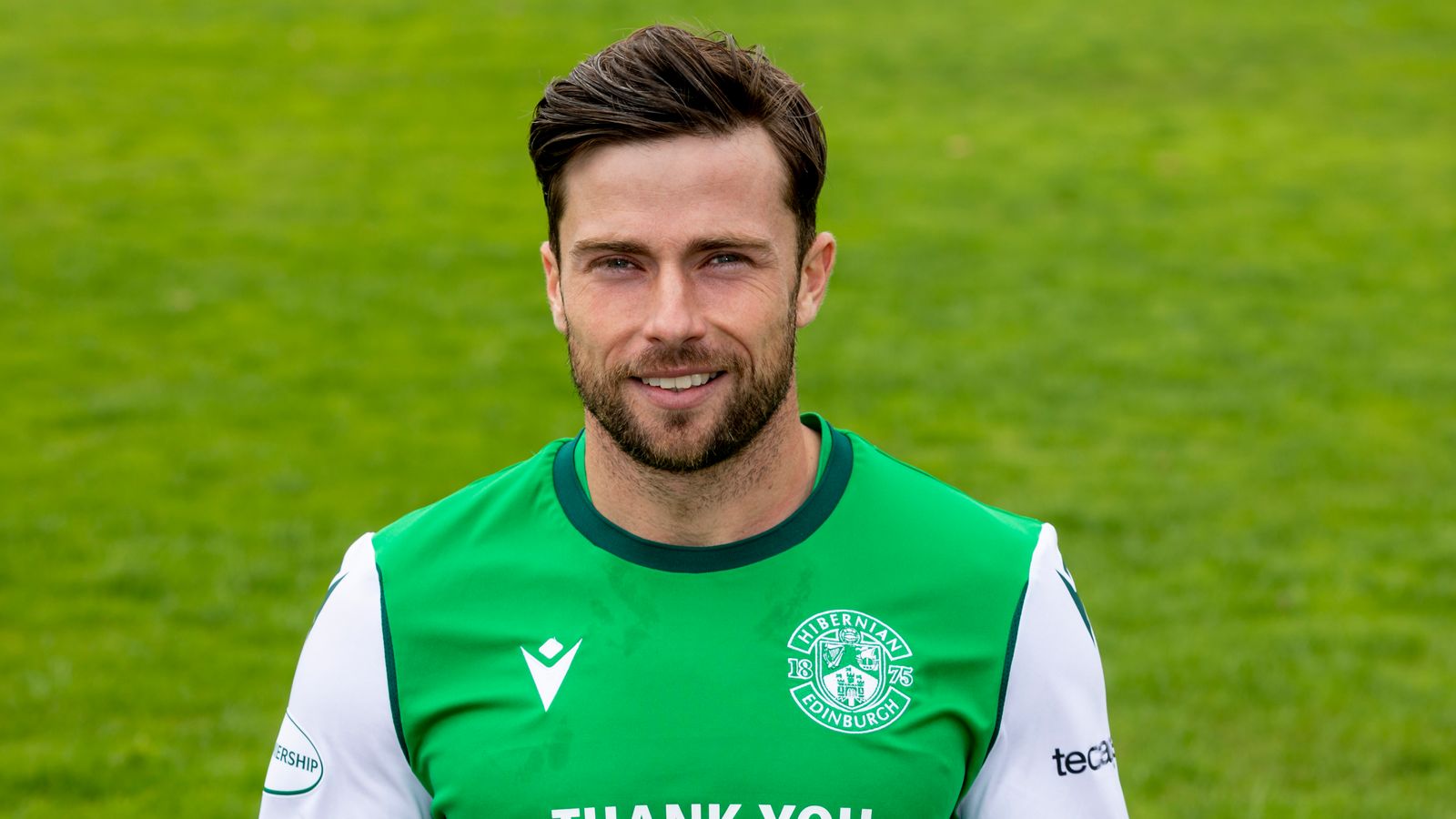 Lewis Stevenson marks 400 appearances for Hibernian | Football News ...