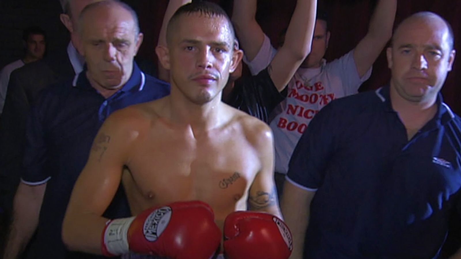 Nicky Booth: Former British champion receives tributes from boxing ...