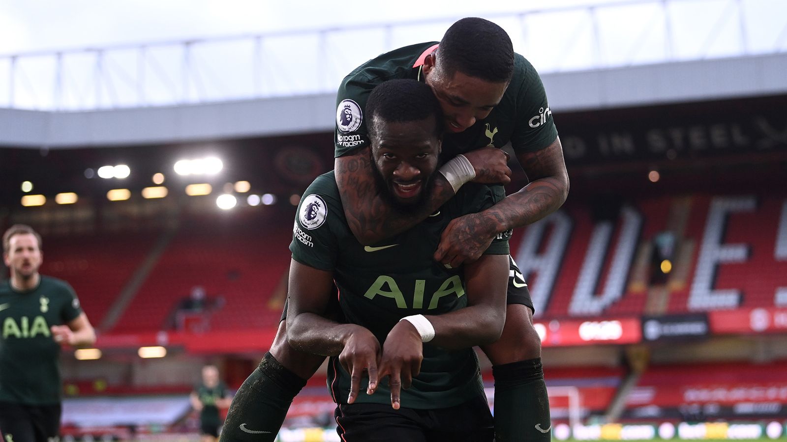 Ndombele's outrageous lob | Football News | Sky Sports