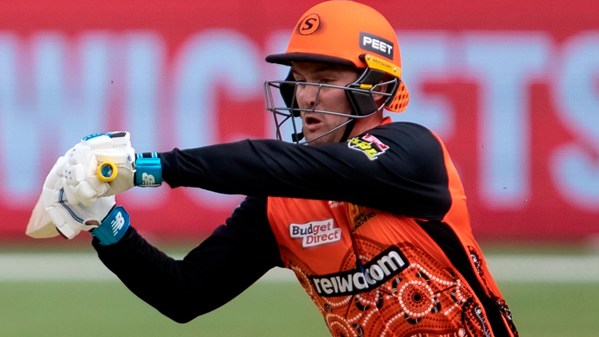Big Bash League: Liam Livingstone smashes Perth Scorchers into final as ...