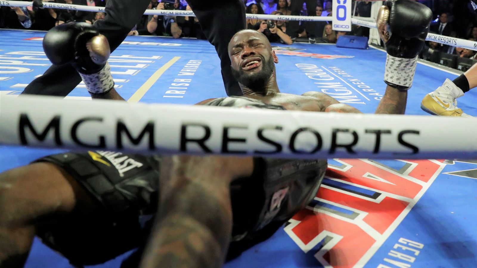 Deontay Wilder's team are in disarray but Dillian Whyte fight can still ...