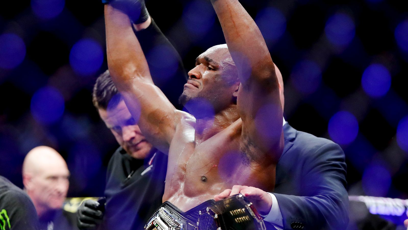 Kamaru Usman retains welterweight title with win over Gilbert Burns ...