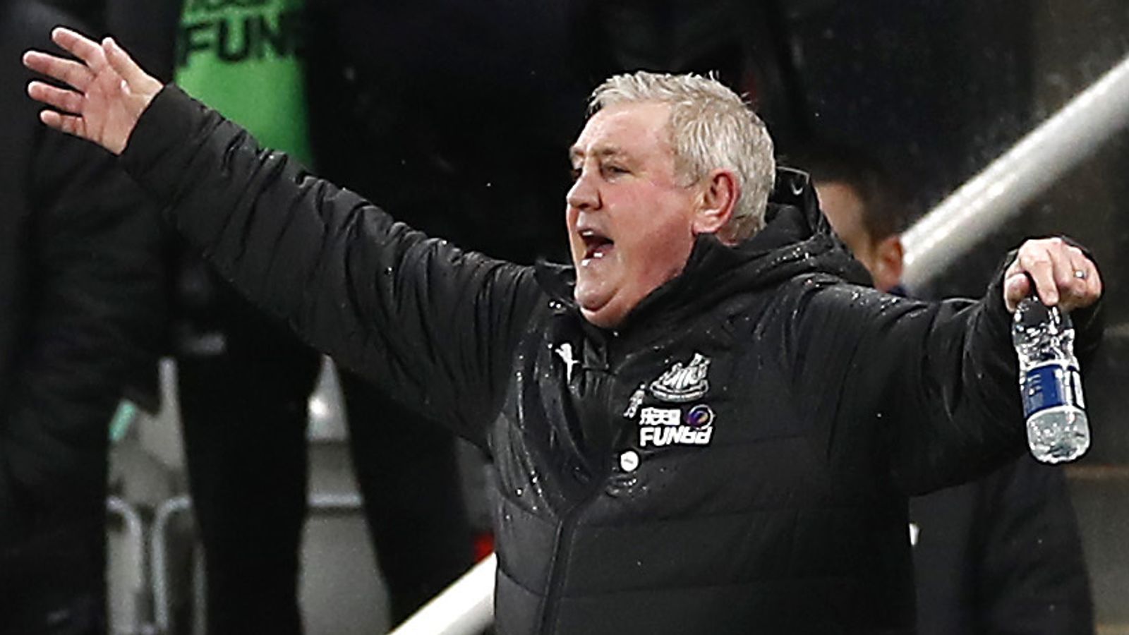 Steve Bruce: Newcastle job a health hazard! | Ralph Hassenhuttl fuming ...