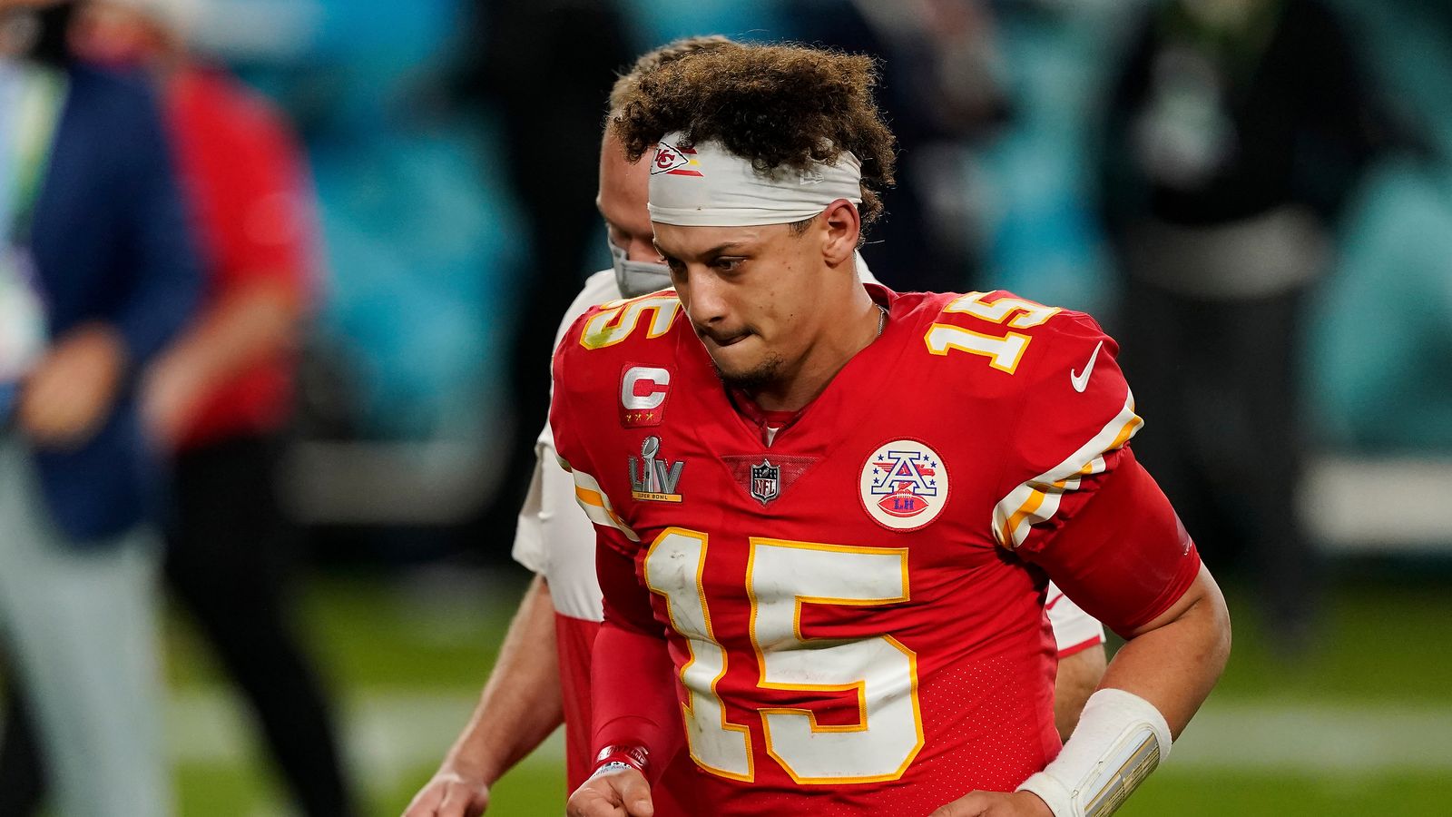 Patrick Mahomes: Kansas City Chiefs quarterback to undergo toe surgery ...