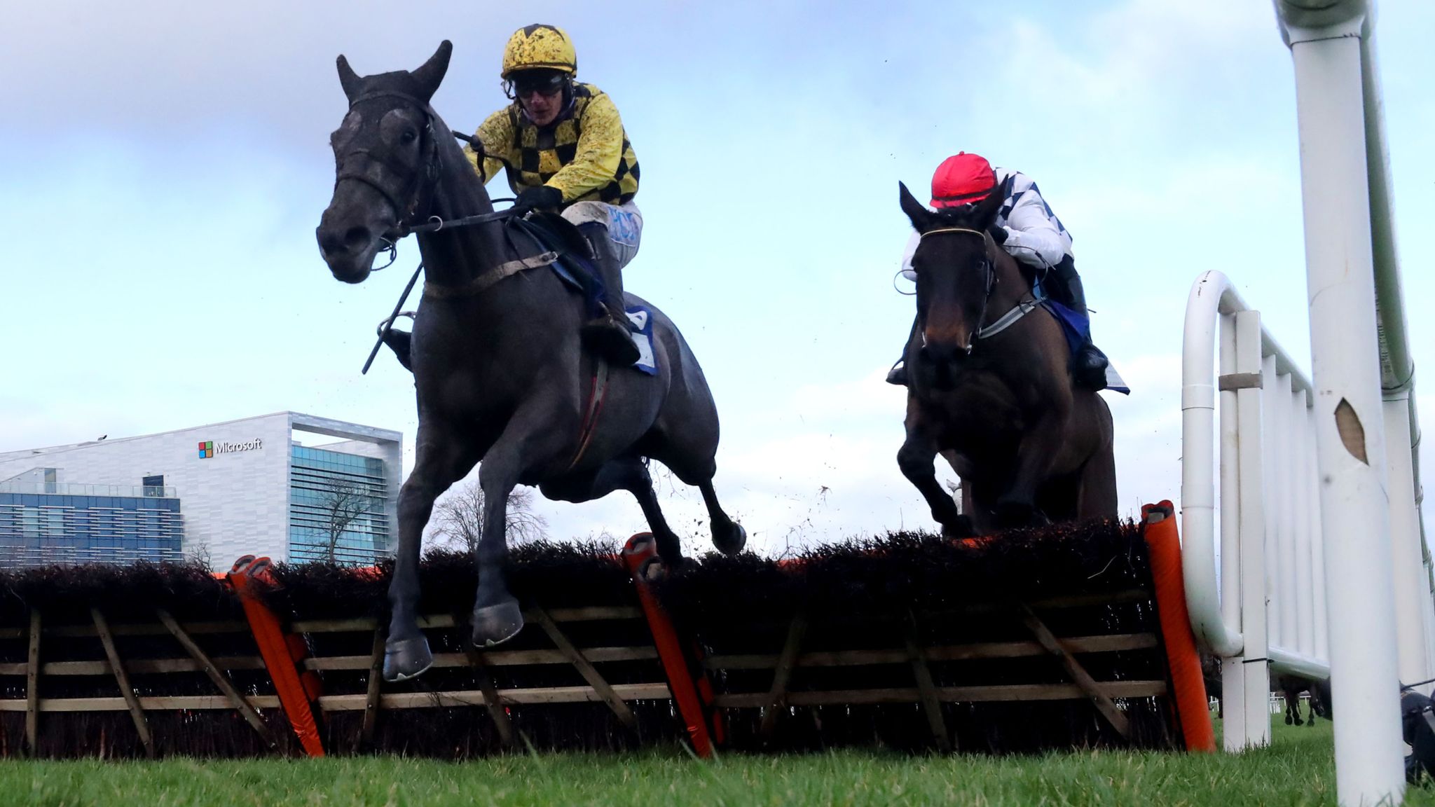 Gaillard Du Mesnil impressive at Leopardstown | Racing News | Sky Sports